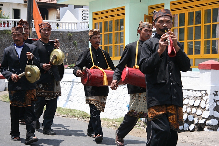 Upacara Adat Yadnya Kasada | Spektakel